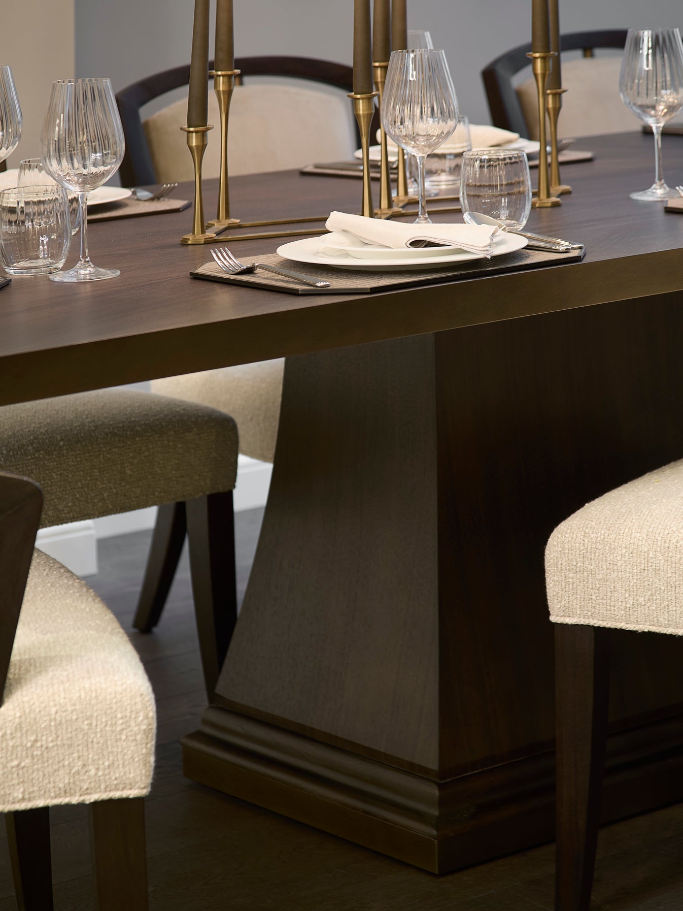 Wolseley Dining Table – Laura Hammett Living